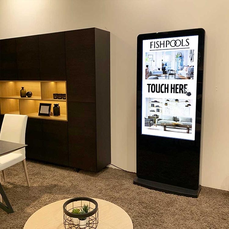 Floor Stand Interactive Digital Signage With Built-In Camera
